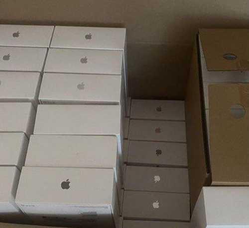 Пустые коробки iPad mini