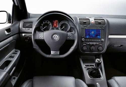 Торпедо Volkswagen Golf 5 подушки безопасности