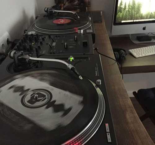 Проигрыватель винила Technics SL 1210 Mk2