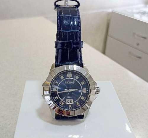 Часы Seiko Lord SUR133P1