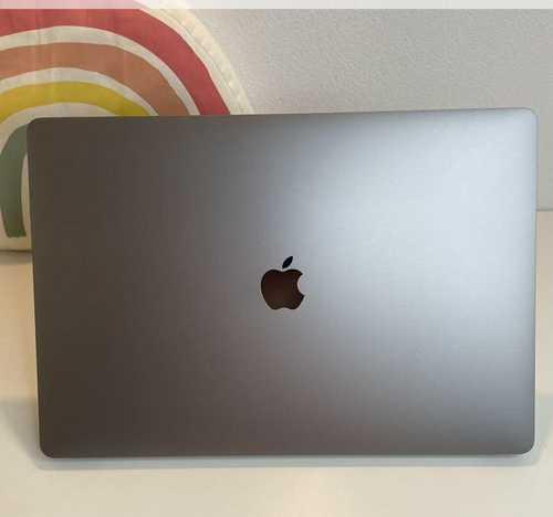 Топовый macbook pro 16 2019 32Gb 8gb vram