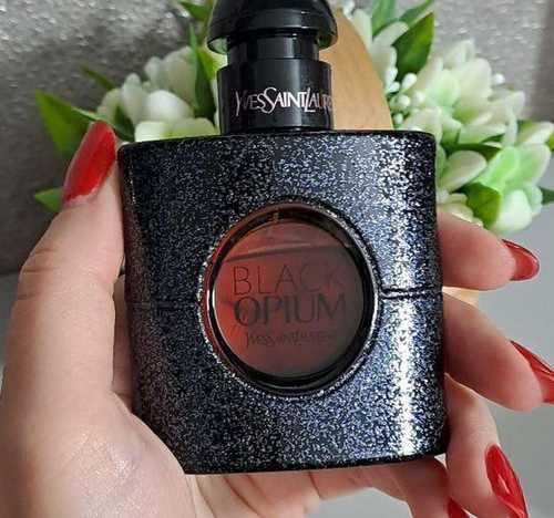 Парфюмерная вода Yves Saint Laurent Black Opium