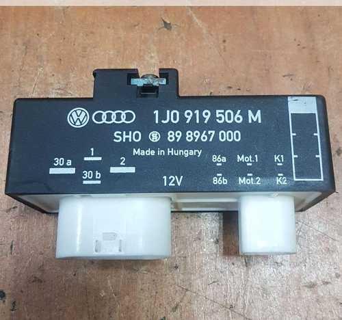 Блок вентилятора audi/VW/skoda/seat 1J0919506M