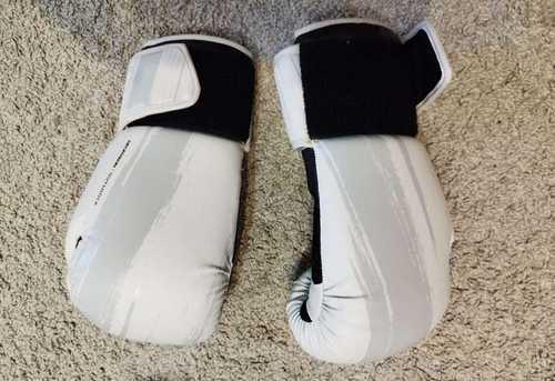 Боксерские перчатки Decathlon outshock детские 8oz