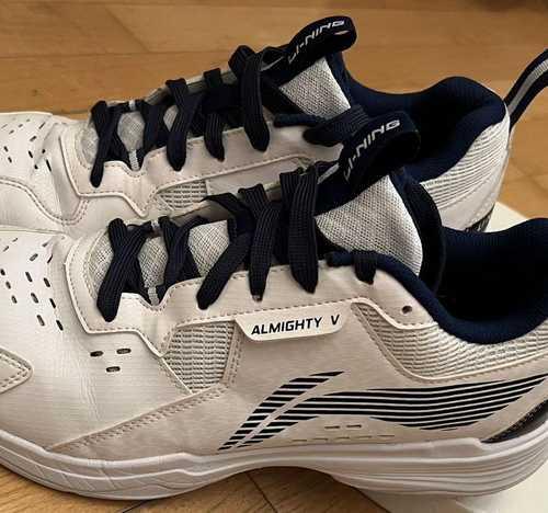 Бадминтонные кроссовки Li-ning