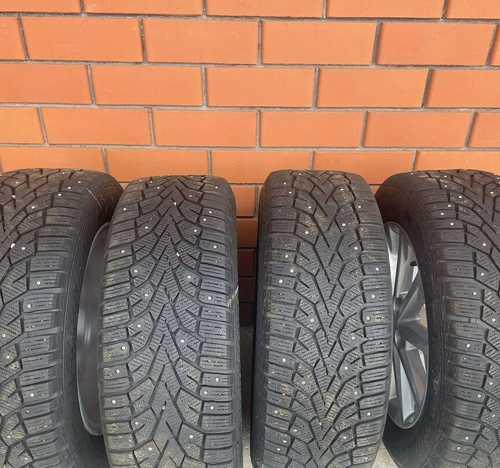 Gislaved NordFrost 100 215/60 R16