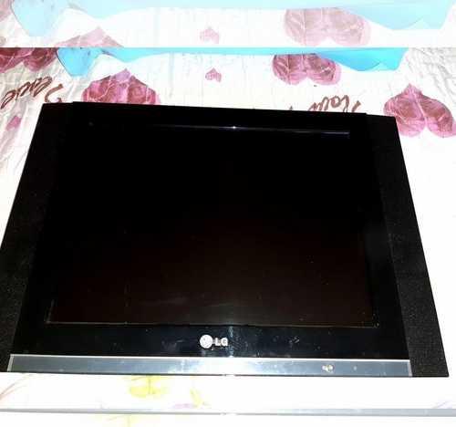 Отдам бесплатно телевизор бу