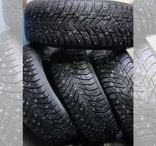 Nokian Tyres Hakkapeliitta 8 SUV 215/65 R16