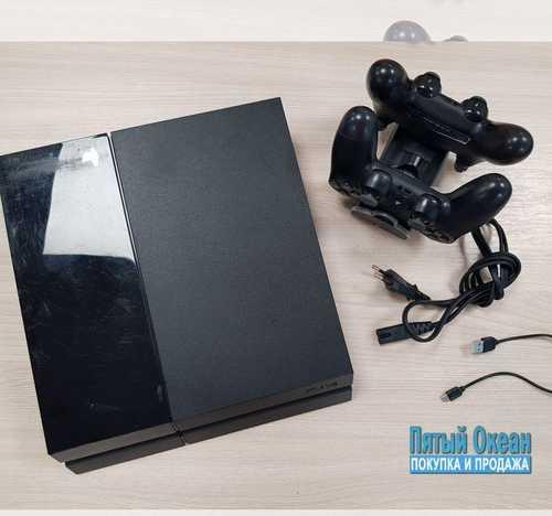 Sony PlayStation 4 FAT 500Gb + 2 геймпада