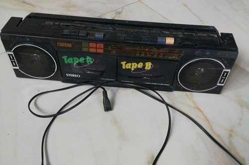 Винтажный двух кассетный магнитофон