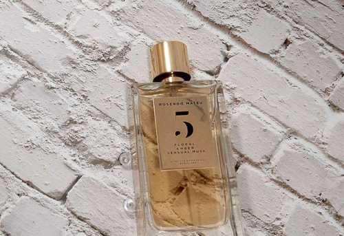 Rosendo Mateu 5Floral,Amber,Sensual Musk,парфюм