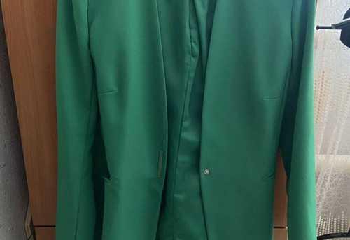 Брючный костюм женский 42 зеленый