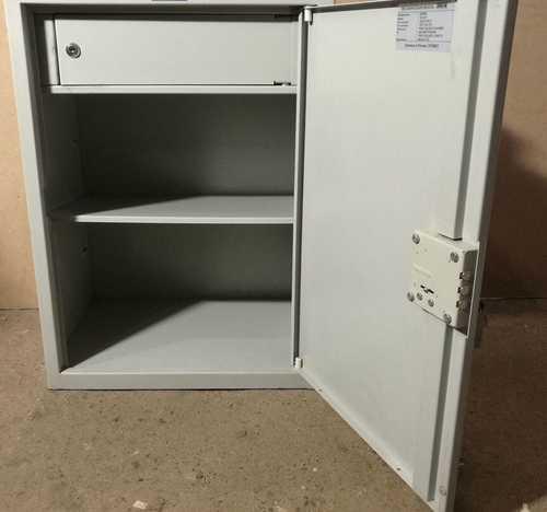 Шкаф металлический Практик SL-65T