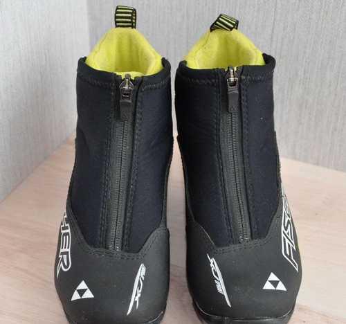 Лыжные ботинки Fischer 34