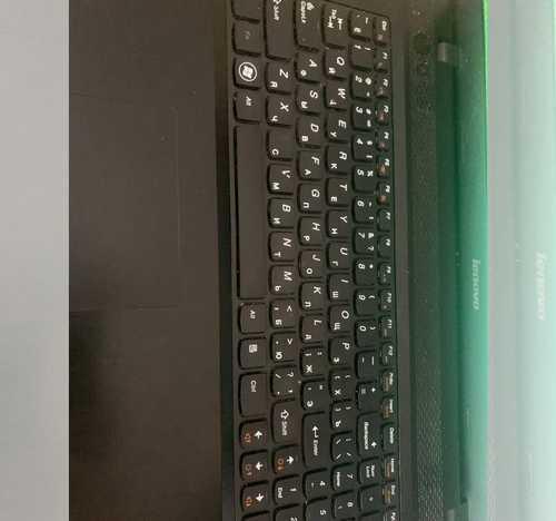 Ноутбук Lenovo g700