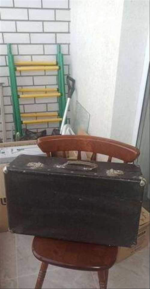 Чемодан старинный