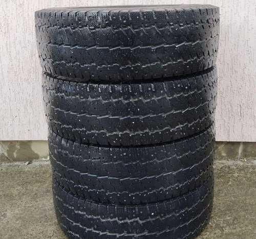 Continental VancoIceContact 215/65 R16C
