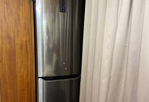 Продам холодильник бу LG