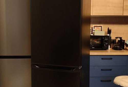 Холодильник черный матовый Nordfrost NRB 110 NF