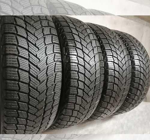 Michelin X-Ice Snow 215/60 R16 99H