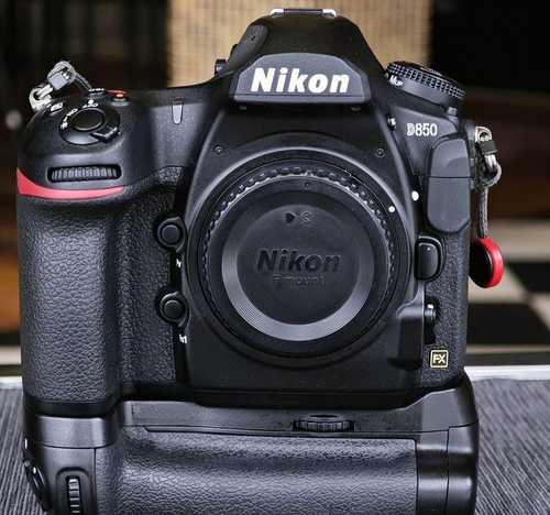 Nikon D850 с батарейной ручкой в идеале