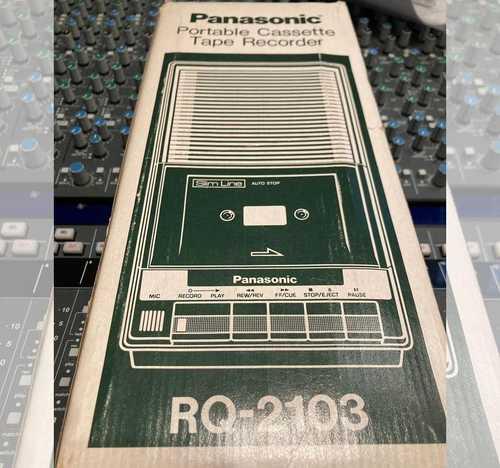 Panasonic RQ-2103 портативный кассетный магнитофон