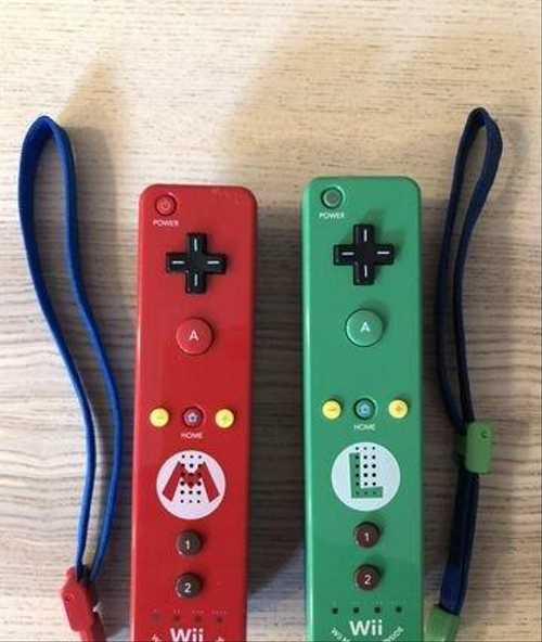 Wii remote plus Luigi / Mario