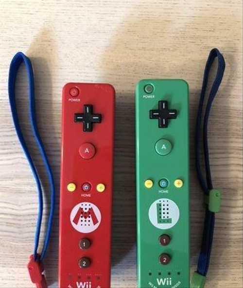 Wii remote plus Luigi / Mario