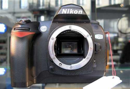 Зеркальный фотоаппарат nikon d70