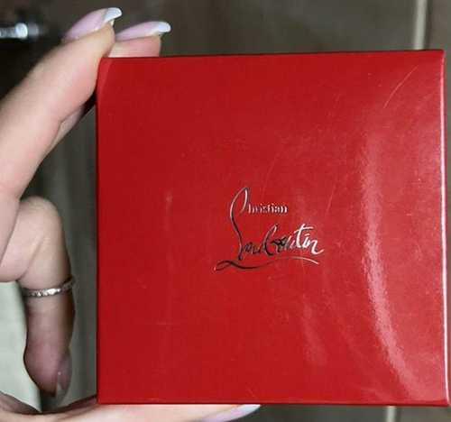 Кушон cristian louboutin,тональный крем