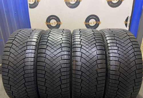 Pirelli Ice Zero FR 255/45 R20 105H