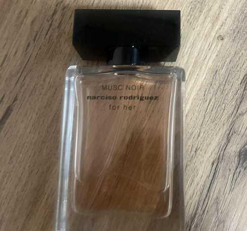 Narciso rodriguez Musc noir 50 оригинал