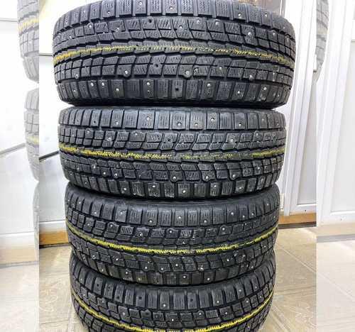 Dunlop SP Winter Ice 01 215/60 R17