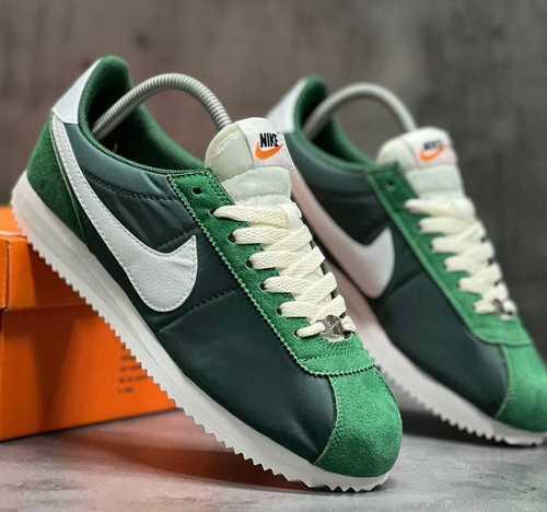 Кроссовки Nike Cortez