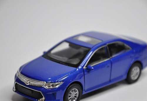 Модель автомобиля Toyota Camry 2016 металл