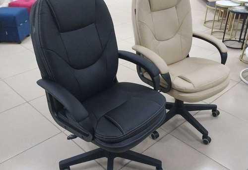 Компьютерное кресло руководителя