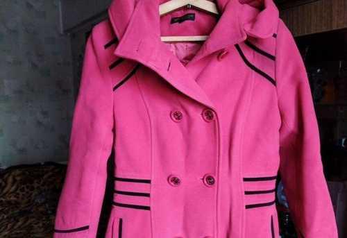 Продам Пальто женское демисезонное размер 44-46