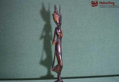 Статуэтка деревянная "Стройная девушка". Дерево, р