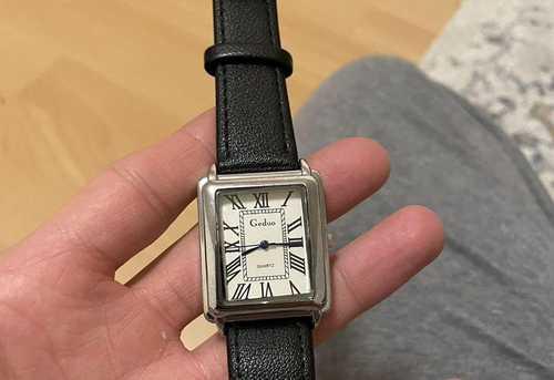 Часы квадратные омаж на Cartier Tank