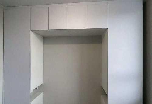 Шкаф встроенный в прихожую и спальню