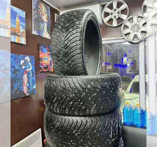 Nokian Tyres Hakkapeliitta 8 225/40 R19 и 255/35 R19