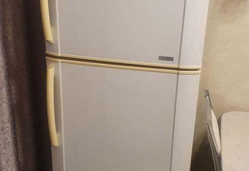 Холодильник Samsung RT-35 bvpw No Frost