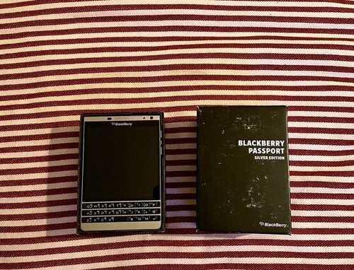 BlackBerry Passport Silver Edition (BlackBerry OS)