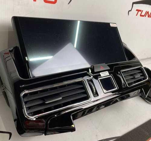 Магнитола андроид на Land Cruiser 200