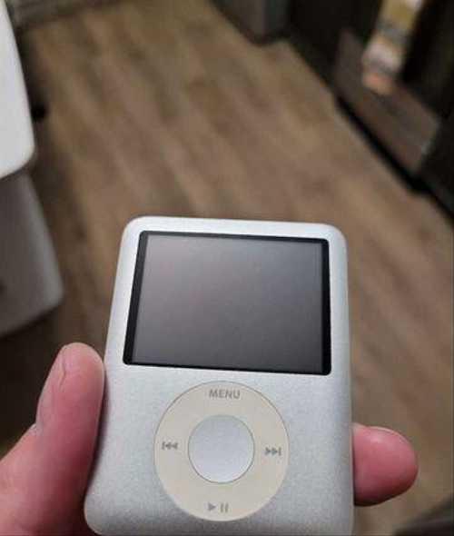 Плеер iPod nano 3 (4gb)