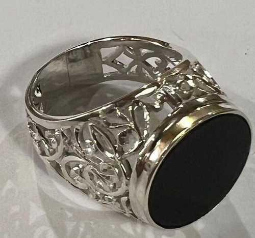 Печатка ажурная, серебро, черный камень