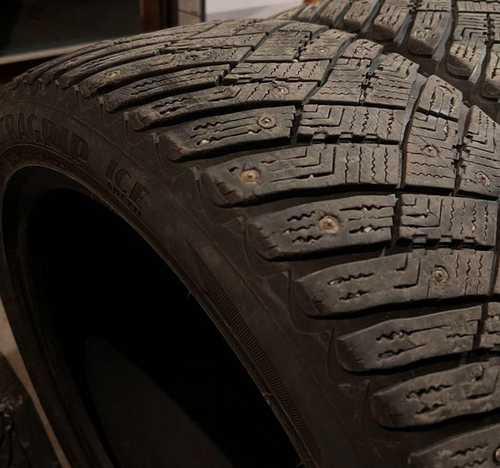 Goodyear Ultragrip Ice Arctic 245/45 R18 100T