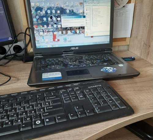Рабочий ноутбук Asus X51L бу