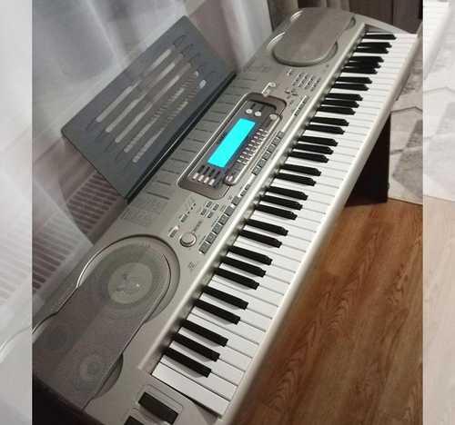 Синтезатор Casio WK-3700