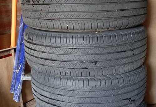 Michelin Latitude Tour HP 215/65 R16 98H